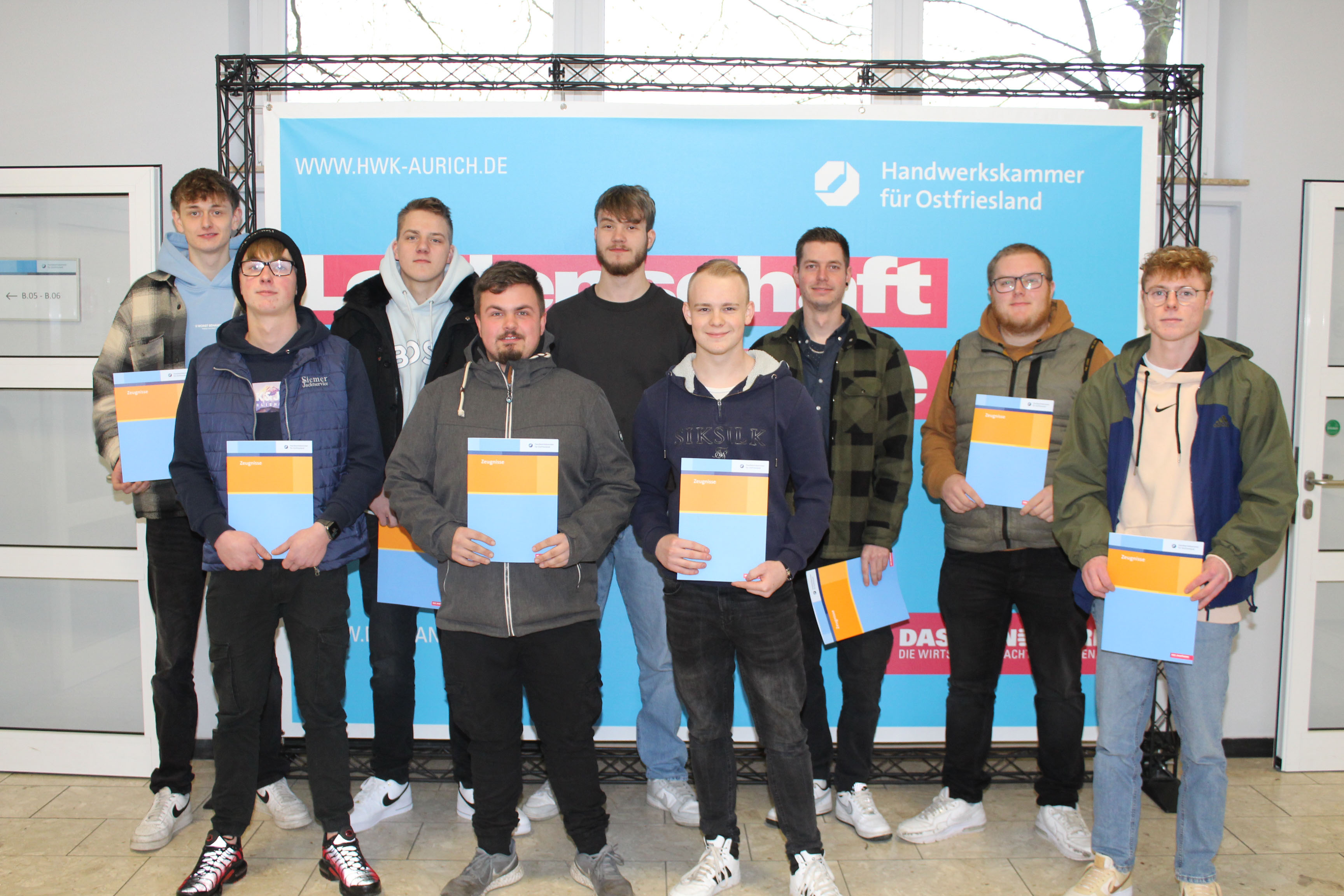 Metallbauer-Nachwuchs verabschiedet - 2023 - Pressemitteilungen ...